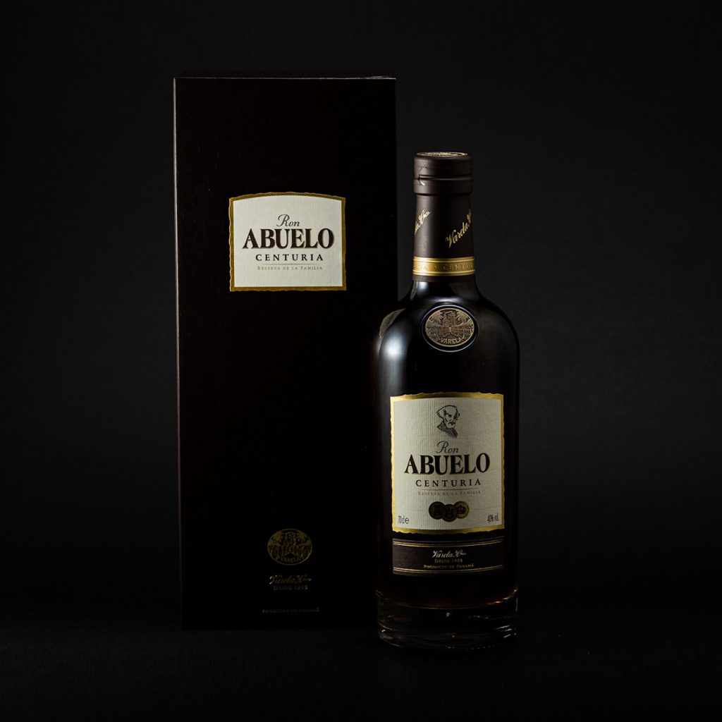 Ron Abuelo - Centuria 30 - Reserva de la Familia - De Kelle Cigars